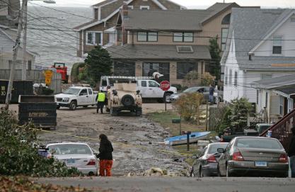 Superstorm Sandy Hits Connecticut and East Coast - Colin Andrews