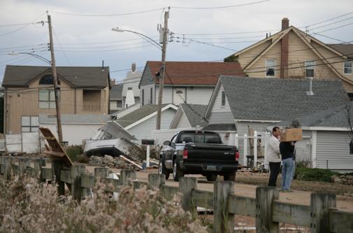 Superstorm Sandy Hits Connecticut and East Coast - Colin Andrews